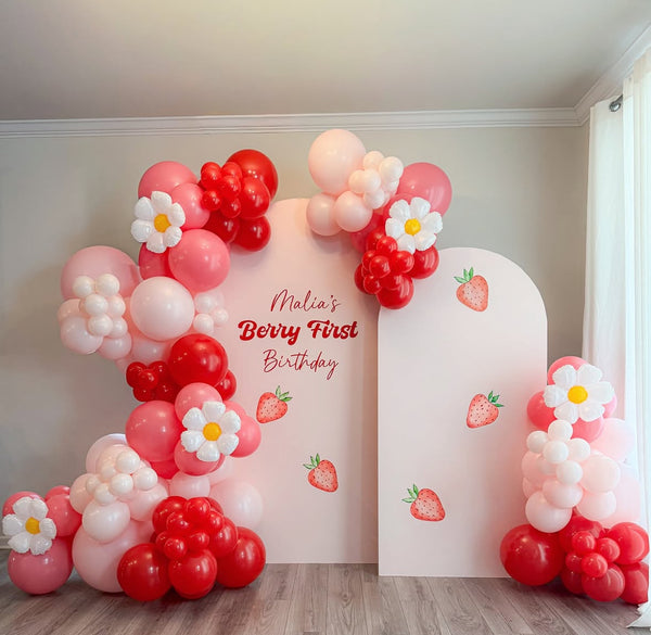 Strawberry-themed backdrop with balloon decorations in Melbourne – blove